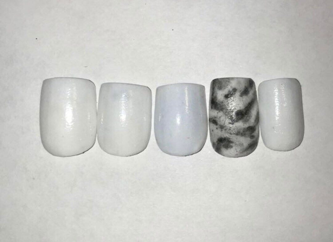 White and Marble Press-on Nails Full Kit Glue and Files - Etsy