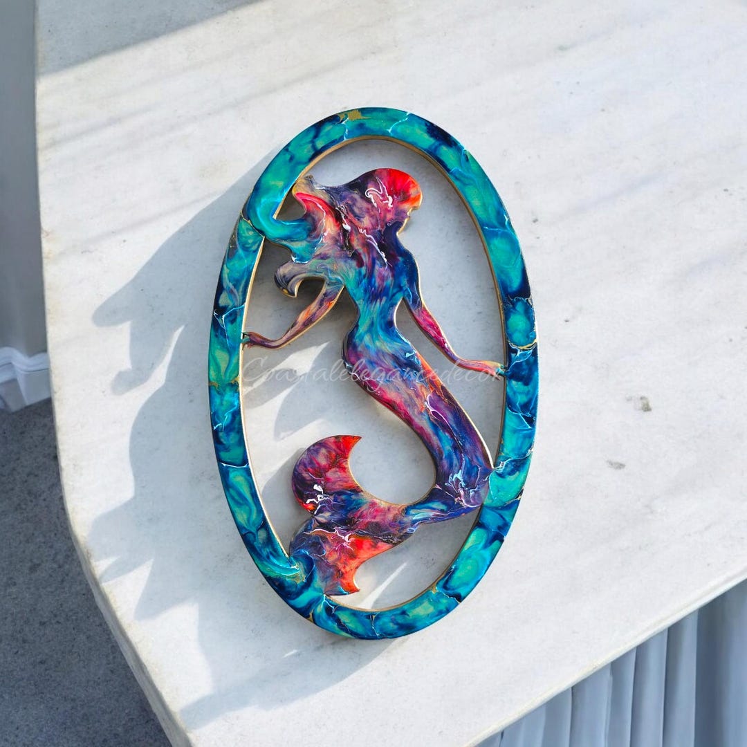 Glamorous Coastal Resin and Wood Mermaid Beach Oval Shaped Wall Decor ...