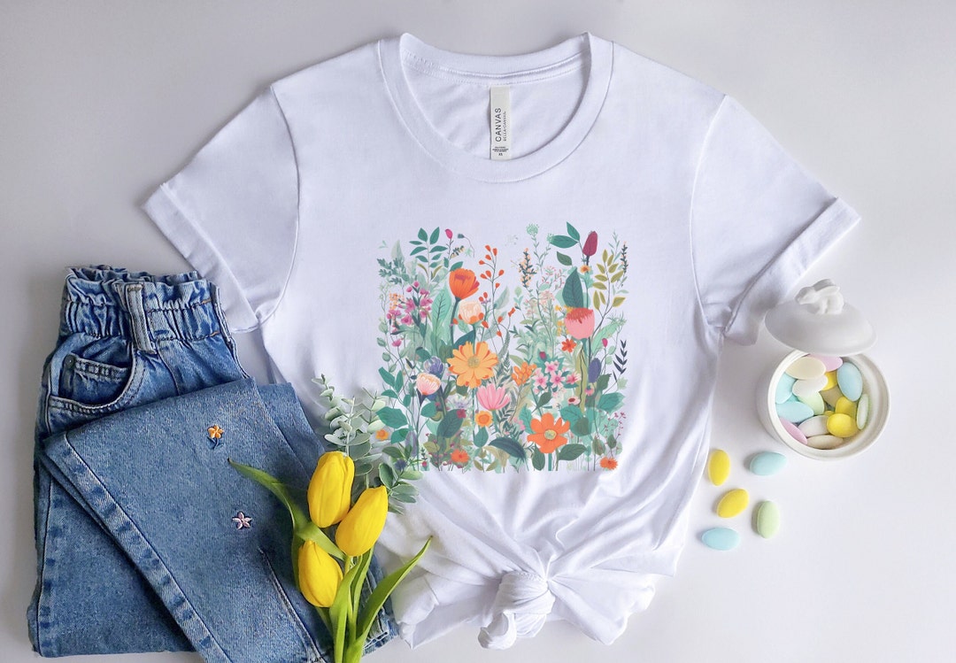 Pretty T-shirt With Hand-painted Style Details, Graphic Arrangements ...
