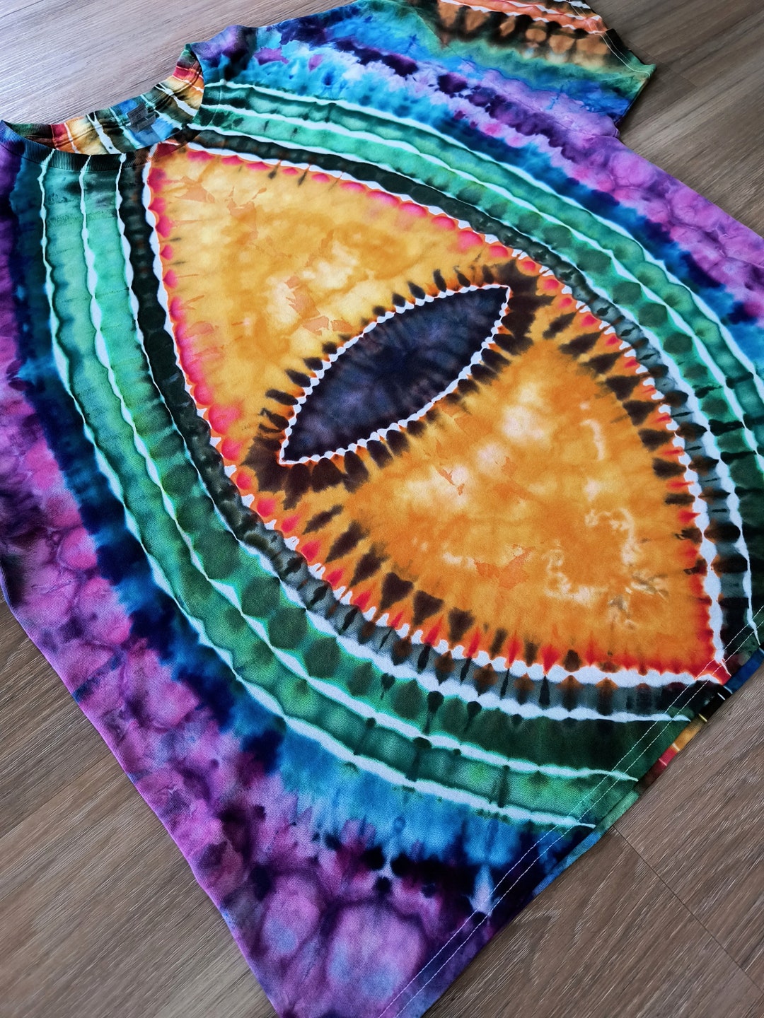 CUSTOM Dragon Eye Tie Dye || Bwagnuka - Etsy