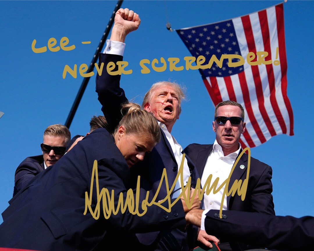 Personalized President Donald Trump Gold Autographed 8x10 Photo - FREE ...