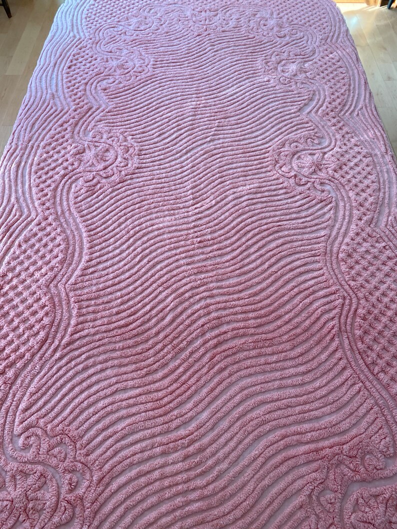 Vintage Pink Chenille Bedspread, Twin Size, Cottage, Farmhouse, FLAWS ...