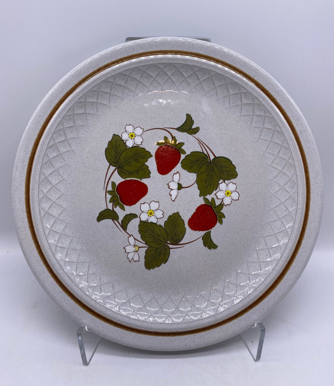 Paramount by Nikko Strawberry Pattern Dinner Plates, Lot of 2, Made in ...