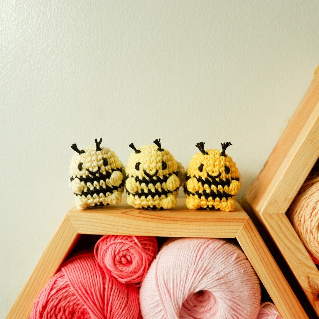 Happy Bee Amigurumi Crochet Pattern - Etsy
