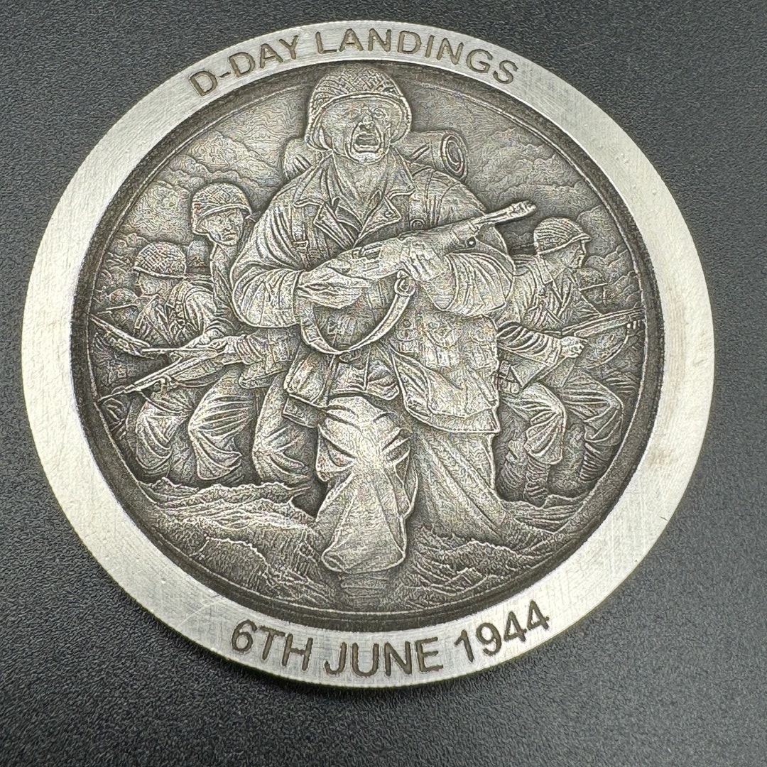 D-day Ww2 Remembrance, Engraved Onto an Old Crown Coin, Wartimes Heroes ...