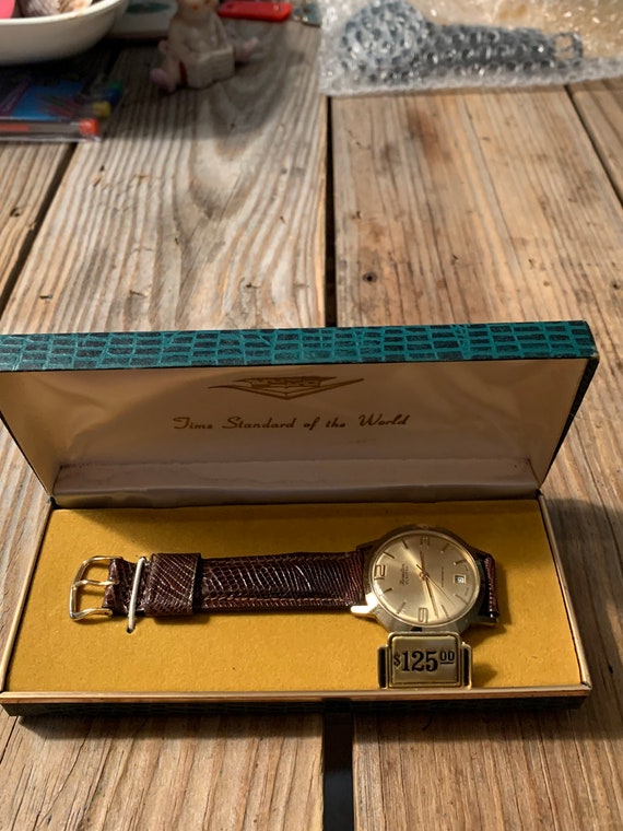 NOS Swiss made with ETA automatic movement box and pa… - Gem
