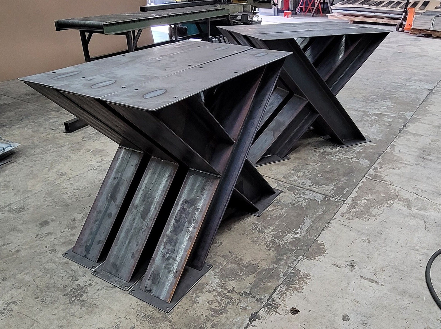 Industrial Adjustable Table Legs — Hamlin Welding & Fabricating