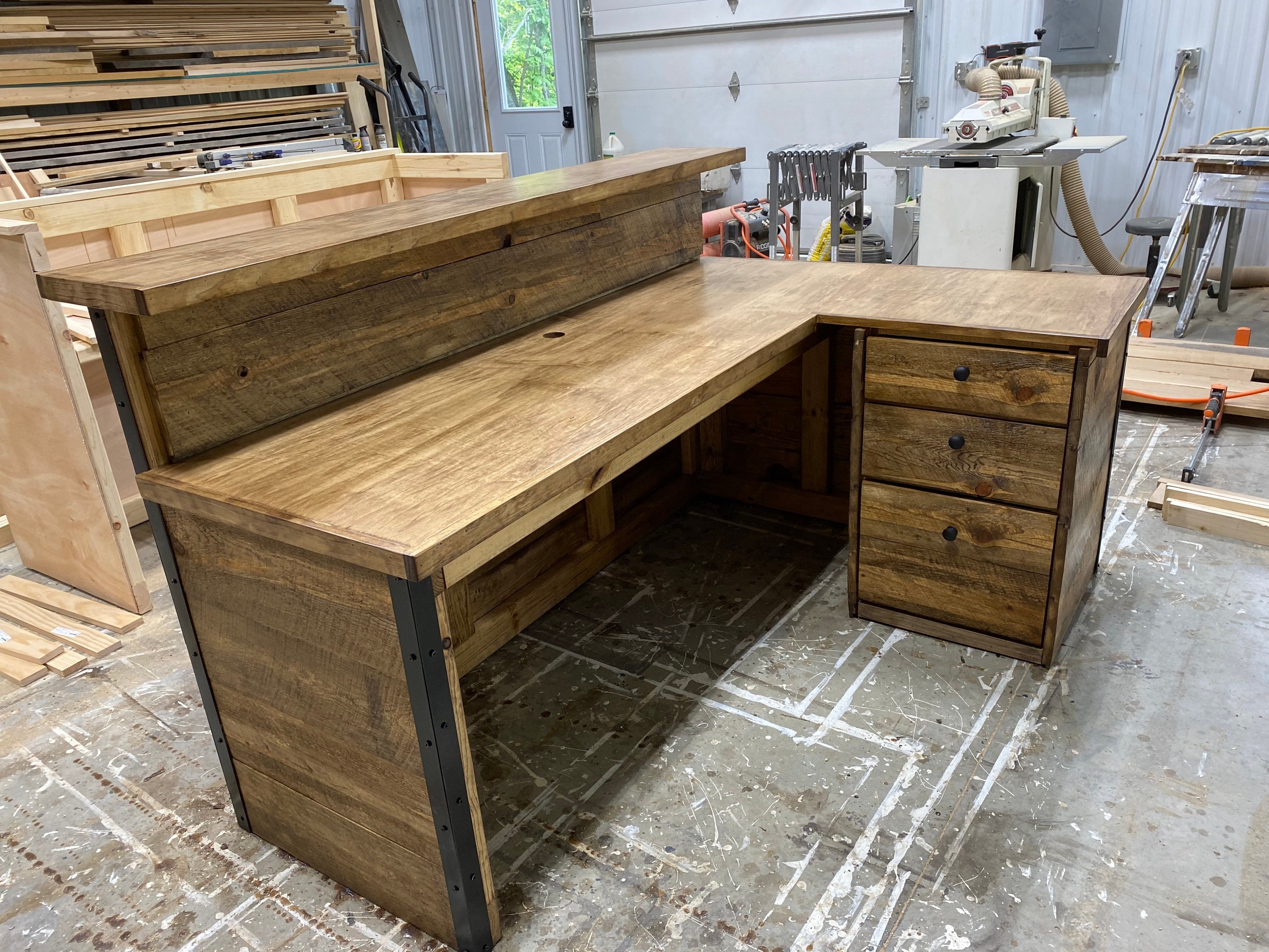 Wood Office Counter Design
