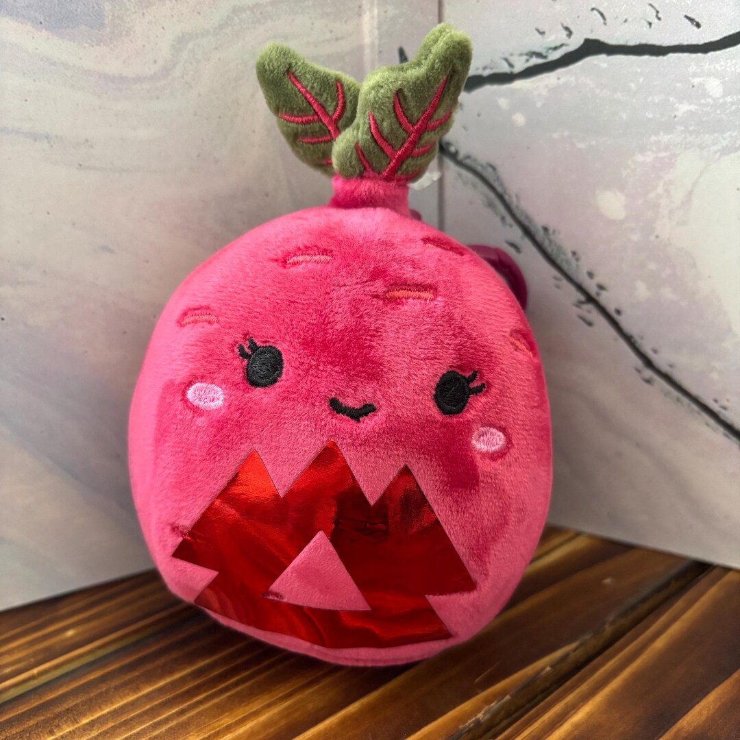 Custom Wakaan Squish Mallow Clip-on Keychain Squish, Red Beet - Etsy