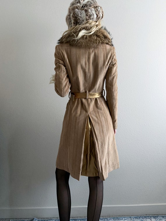 Rare Dolce Gabbana corduroy coat, fur collar, gold le… - Gem