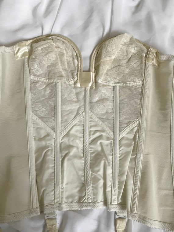 Vintage 50s ivory lace and satin bustier, size 34C #… - Gem