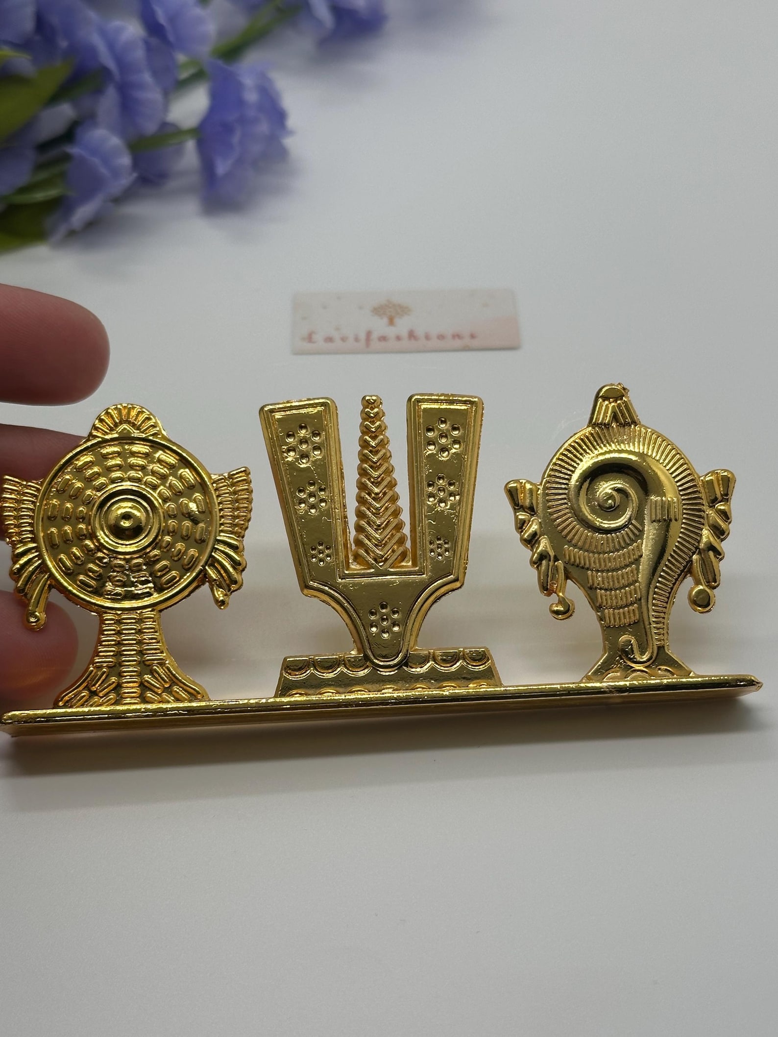 Shanku Chakra Namam Metal Idol Pack of 1 | Gold Venkateswara Symbol ...