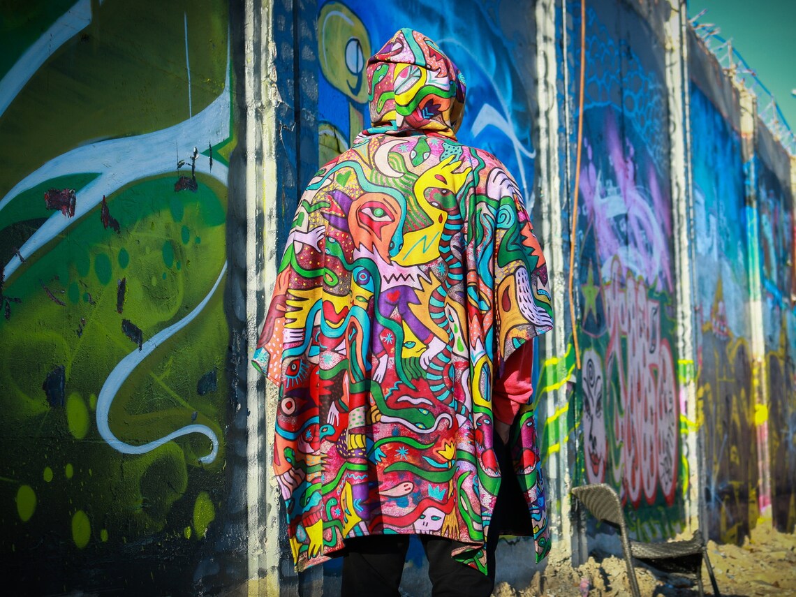 Snakes and Ravens Hooded Poncho, Conceptual, Psychedelic, Trippy ...