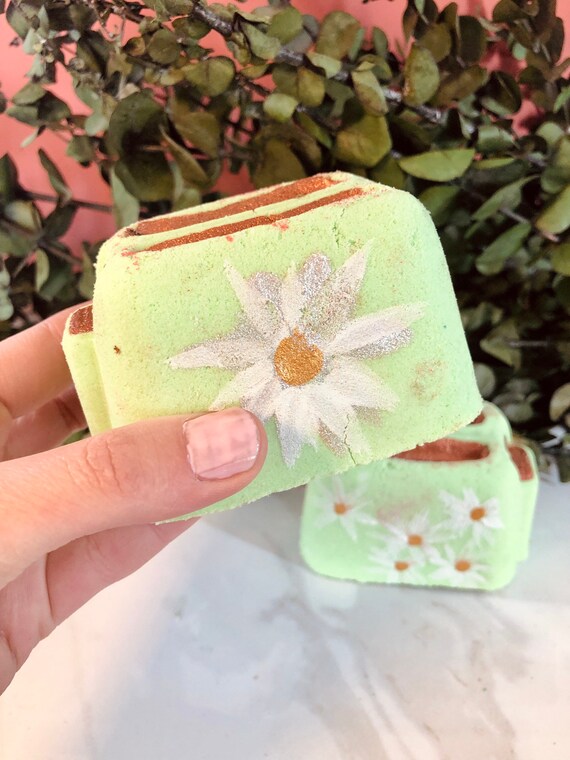 Daisy Retro Toaster Bath Bomb Square Bath Bomb Gift for | Etsy