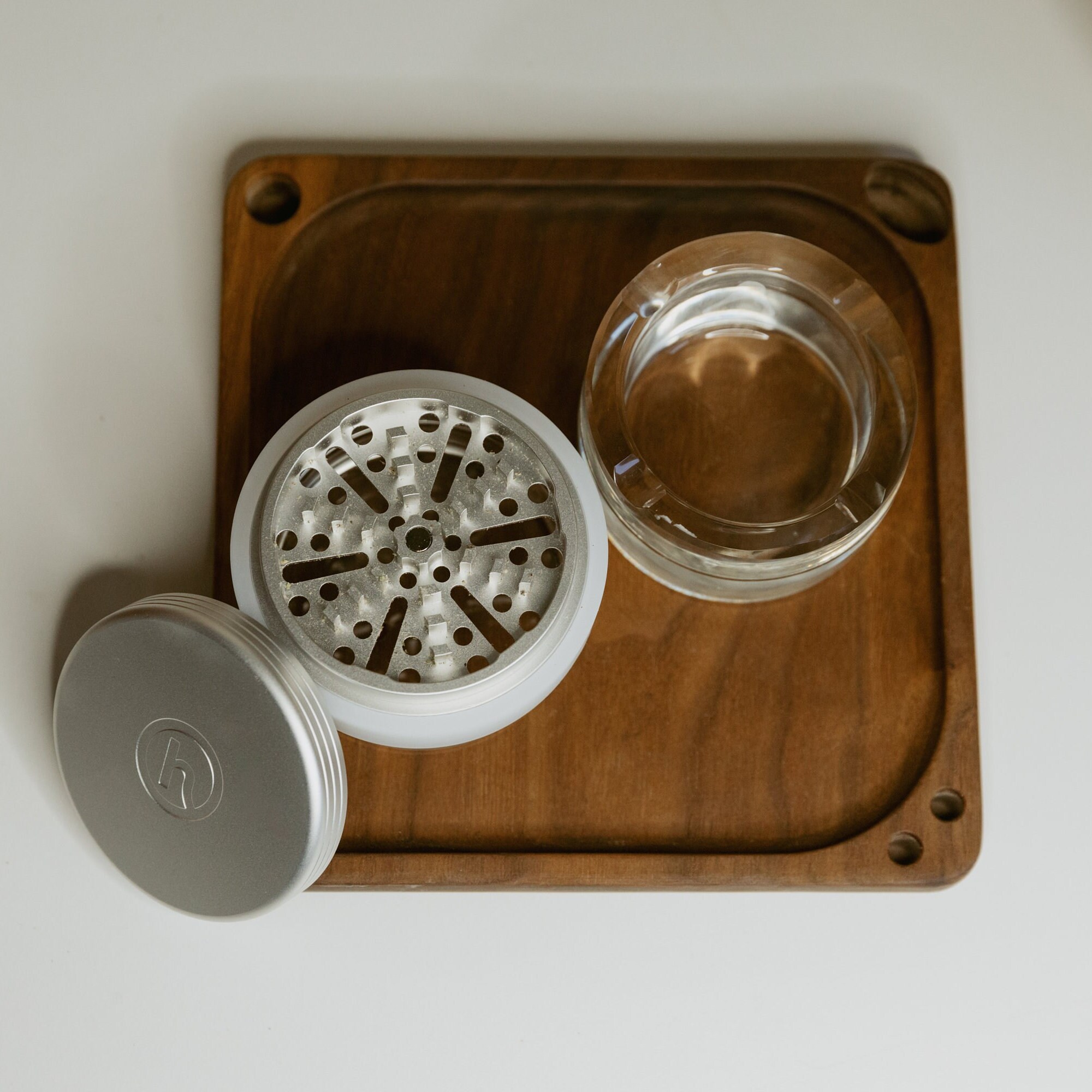 Luxury Grinder Hand Blown Glass Base Viewable Grind Precision Grinder ...