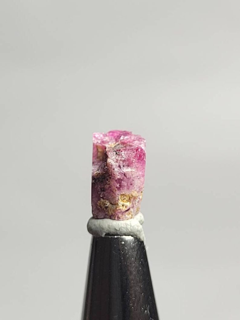 Bixbite/red Emerald/beryl Natural Crystal Utah USA (1.15ct) - Etsy