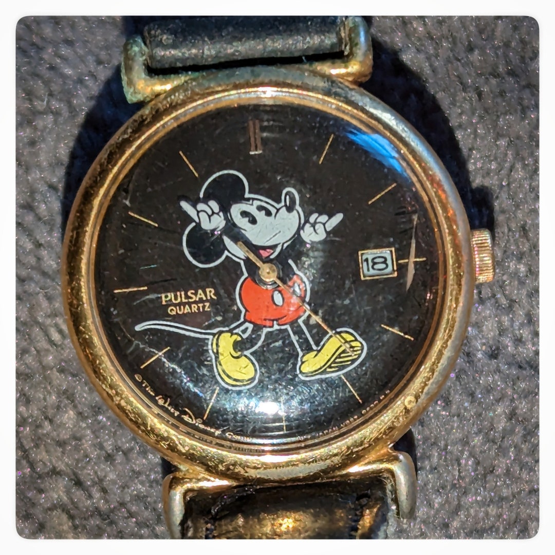 Vintage PULSAR Mickey Mouse Wrist Watch! - Etsy