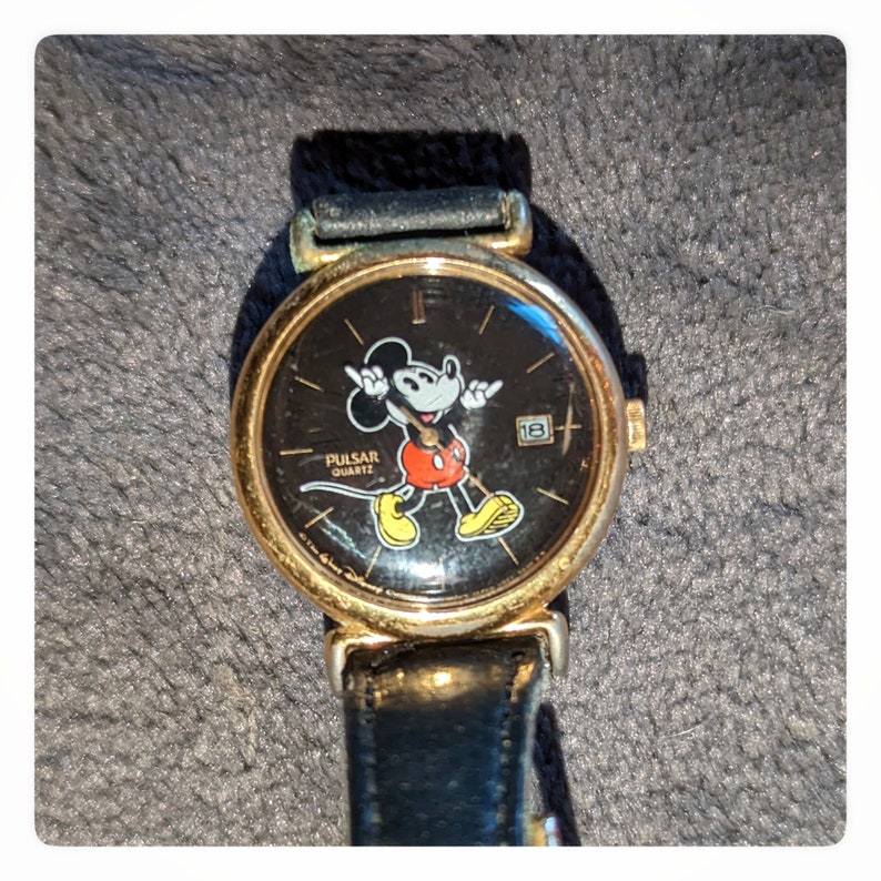 Vintage PULSAR Mickey Mouse Wrist Watch! - Etsy
