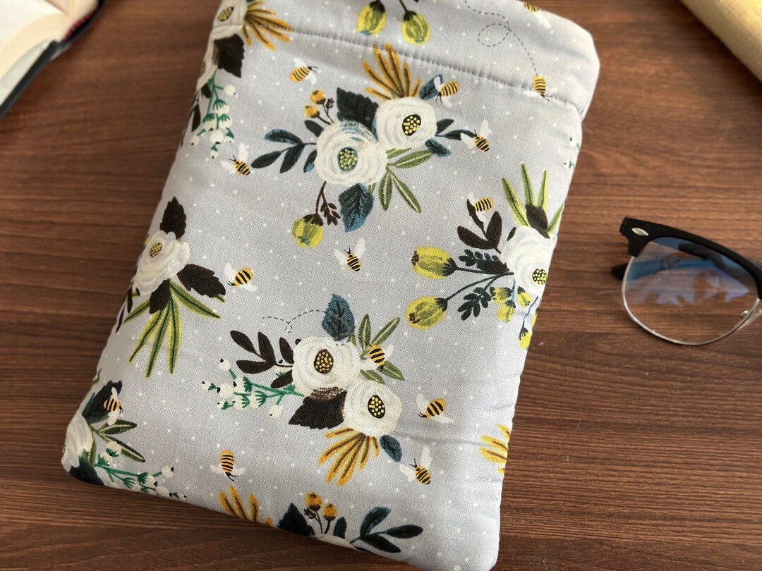 Gray Polka Dot Plant Bumble Bee Floral Padded Book Sleeve With Pocket ...