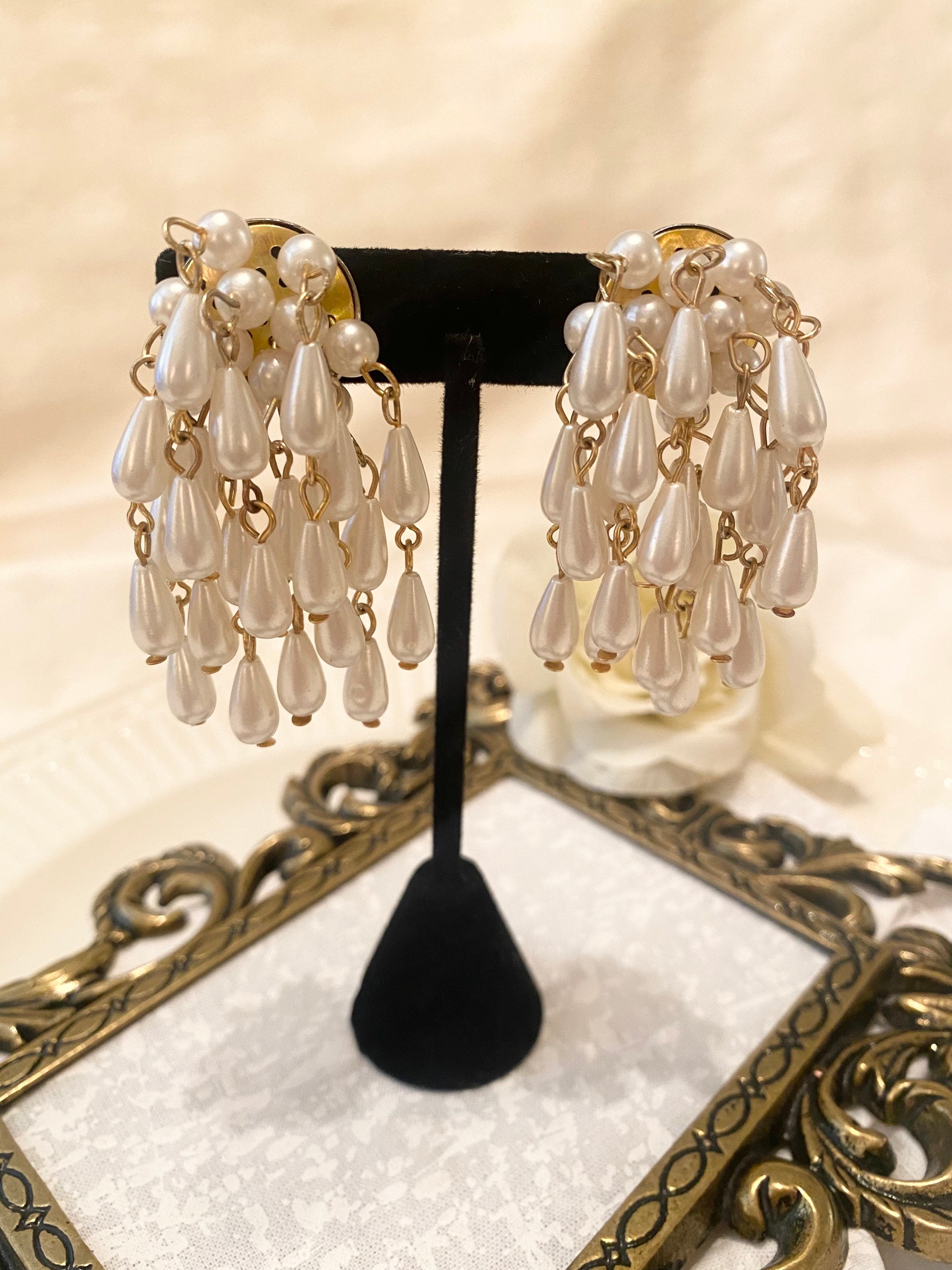 Vintage Waterfall Pearl Earrings, Cha Cha Earrings, Lightweight Clips. - Etsy