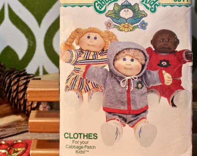 1984 Cabbage Patch Kids Clothes Pattern 6511 by Butterick, for 16 Dolls ...