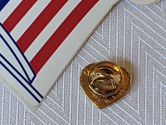 Early Aughts Figural Heart Patriotic Pin from Avon, H… - Gem