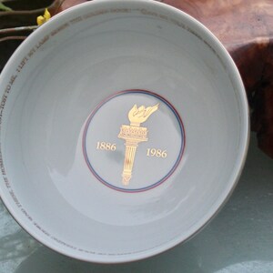 1986 Commemorative Statue of Liberty Decorative Bowl by Avon With Gold ...