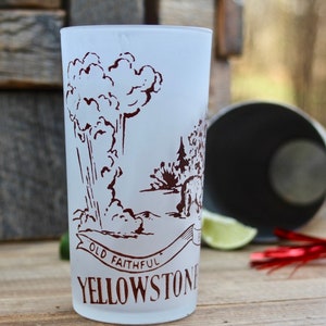 Mid-century YELLOWSTONE NATIONAL PARK Frosted Glass: Old Faithful, Bear ...