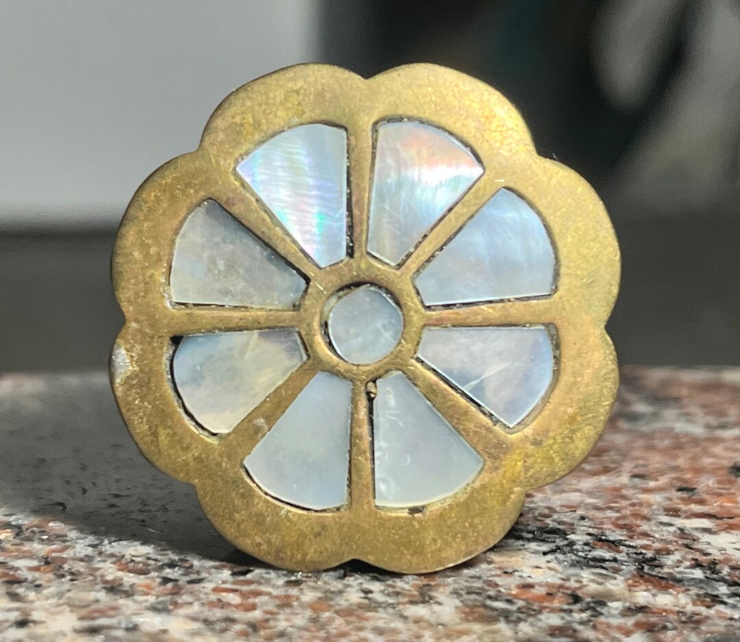 Small Vintage Kajal Box Mother of Pearl - Etsy