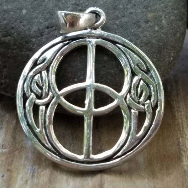 Celtic Peace Knot - Etsy