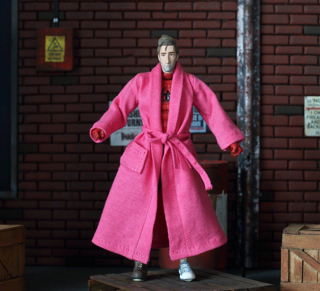 1/12 Wired Peter B Parker Pink Robe / Marvel Legends or Mafex Accessory ...
