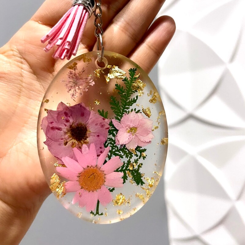 Resin Flower Keychain - Etsy