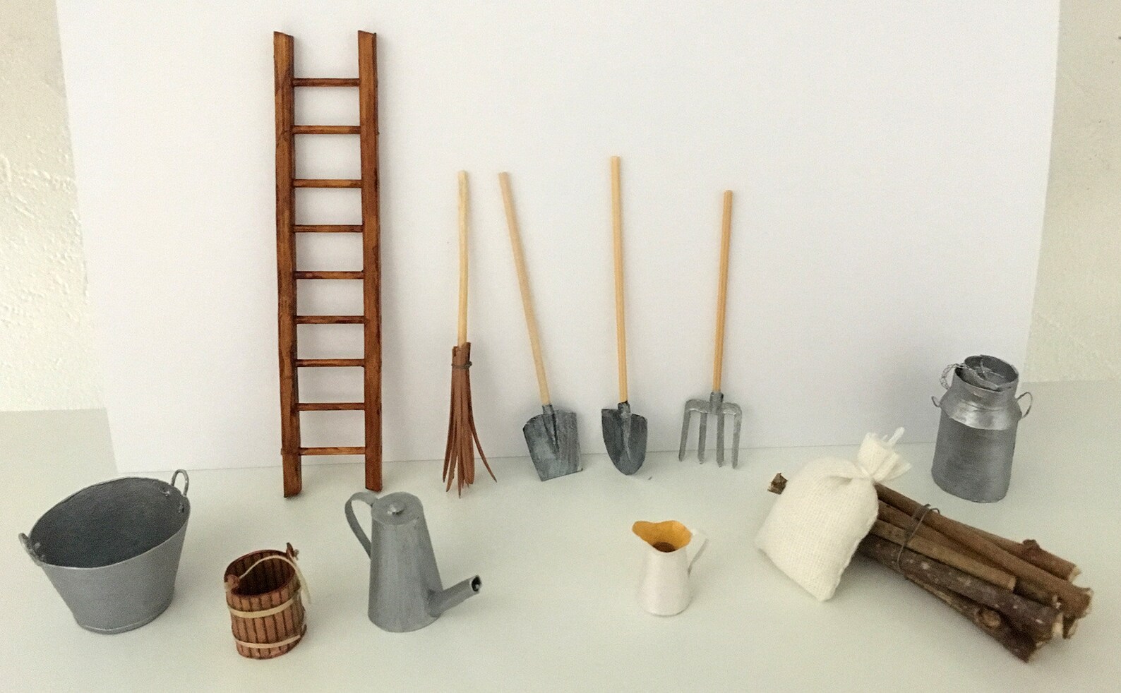 Objets miniatures pour diorama ou crèche ou vitrine miniature - Etsy France