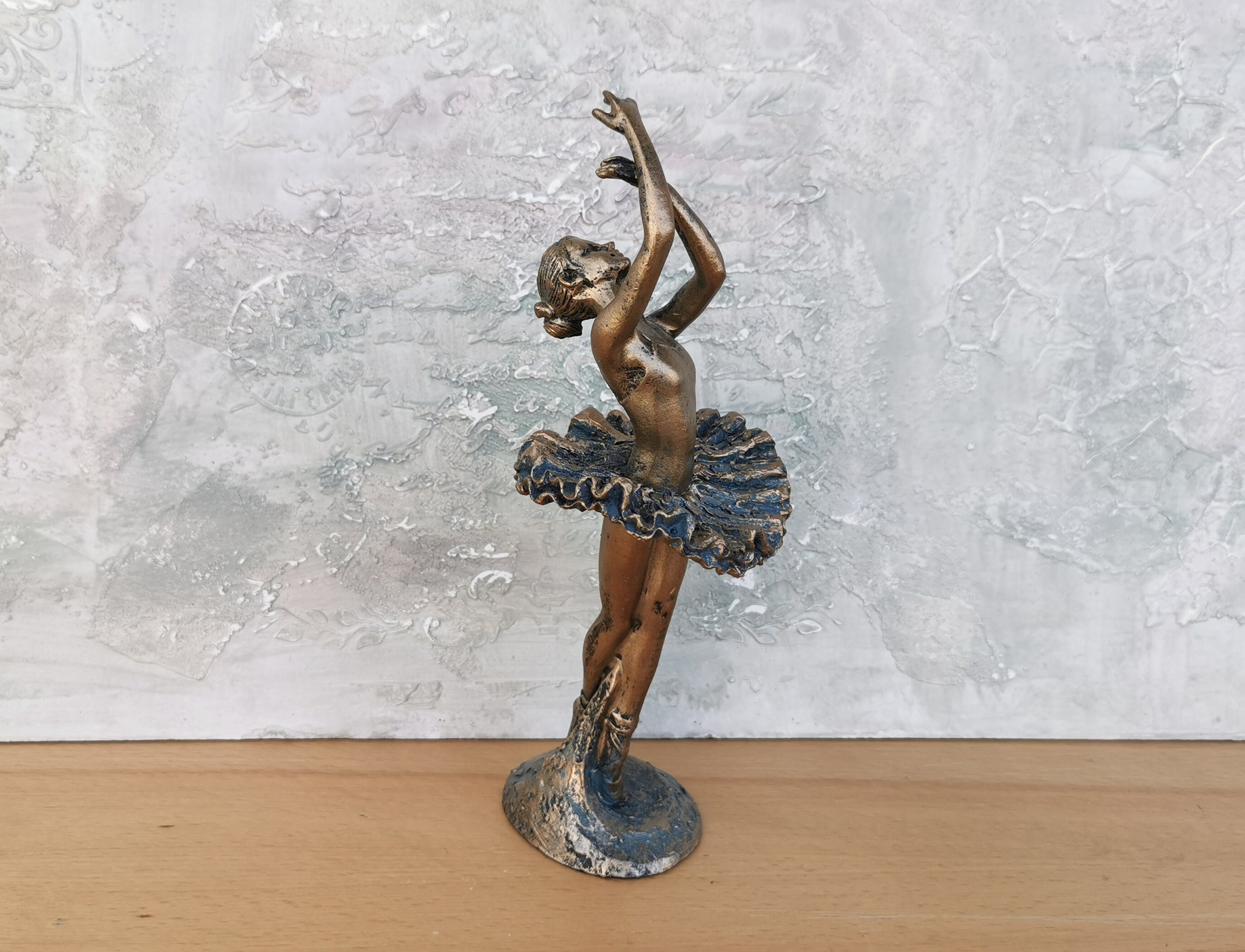 Ballerina Figurine, Vintage Dancing Ballerina Statue Figure, Romantic ...