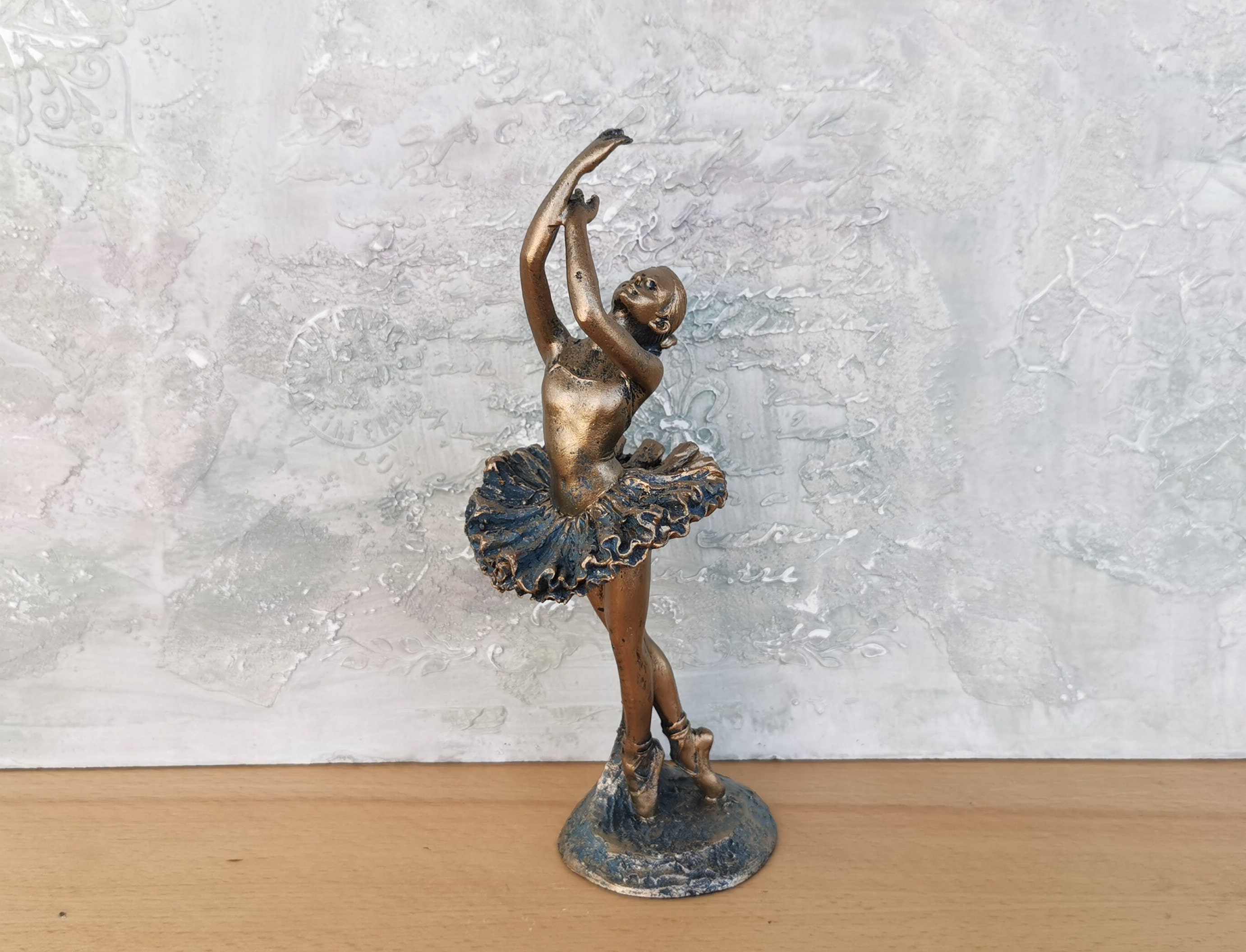 Ballerina Figurine, Vintage Dancing Ballerina Statue Figure, Romantic ...