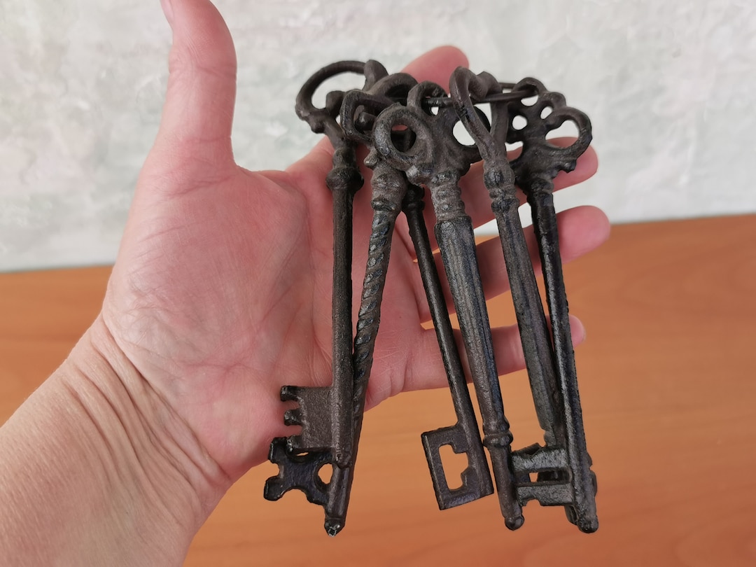 Decorative Old Keys, Set of 6 Large Keys, Link Castle Keys, Vintage ...