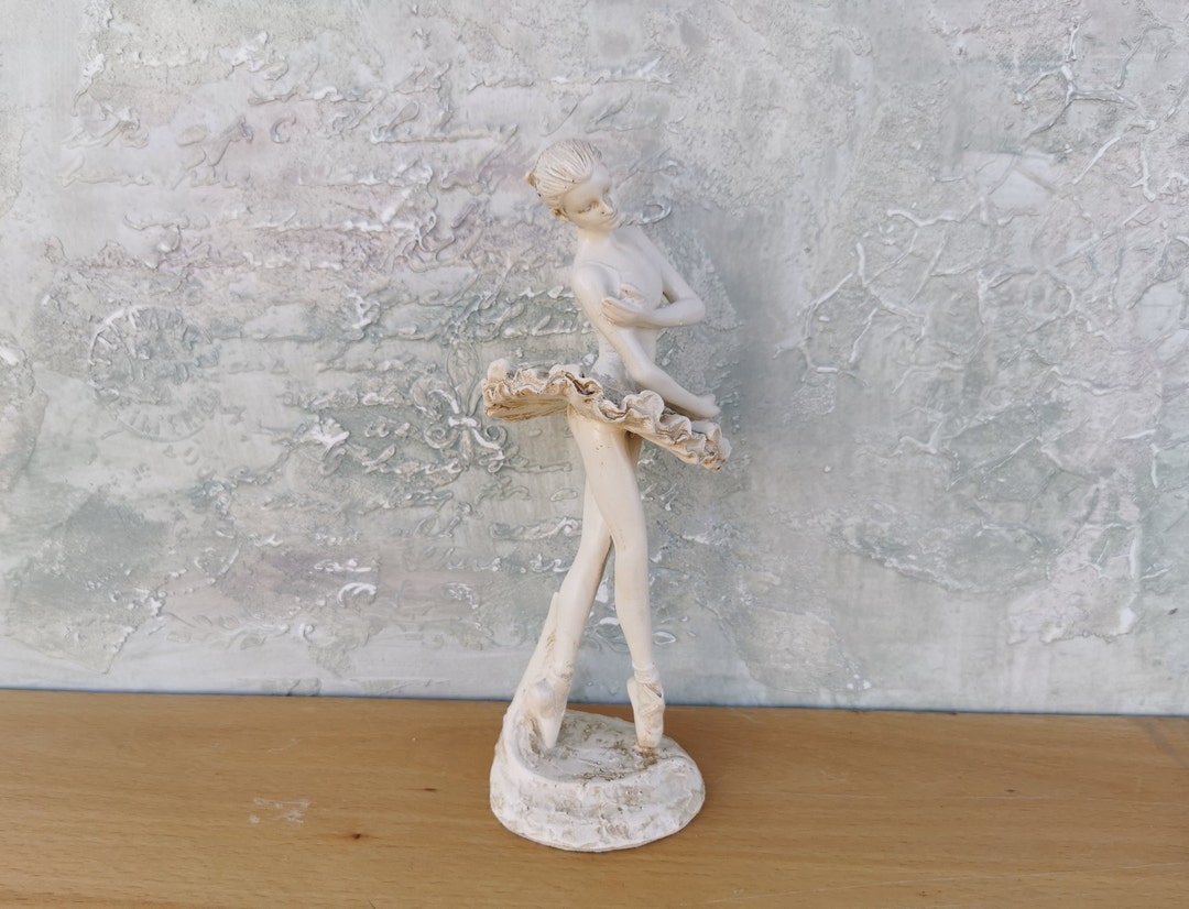 Ballerina Figurine, Vintage Dancing Ballerina Statue, Romantic ...