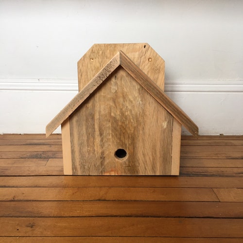 Chickadee Winter Roosting Box. - Etsy