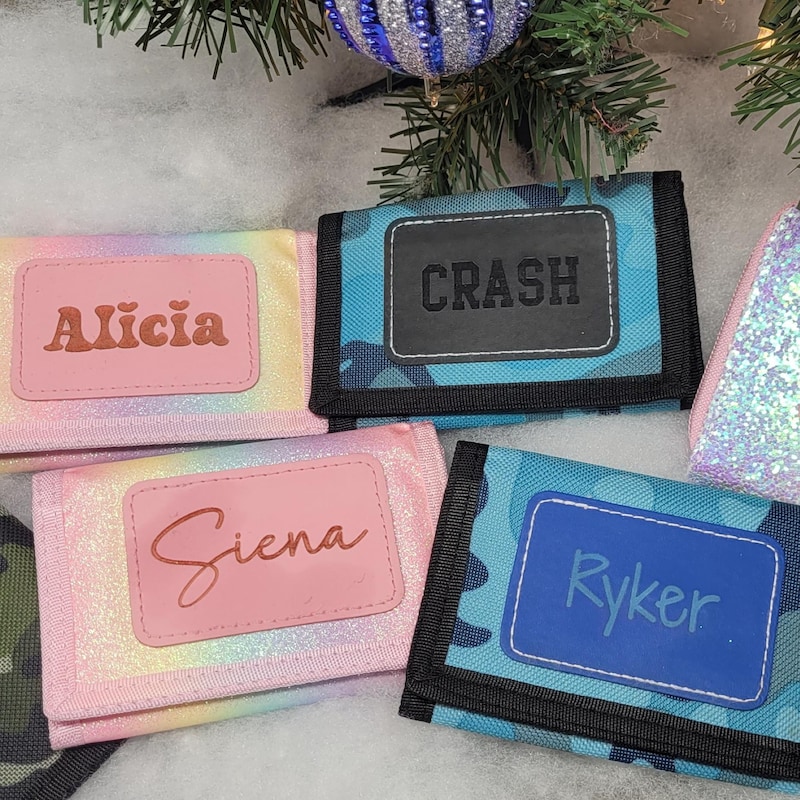 Trifold Wallets Girl - Etsy