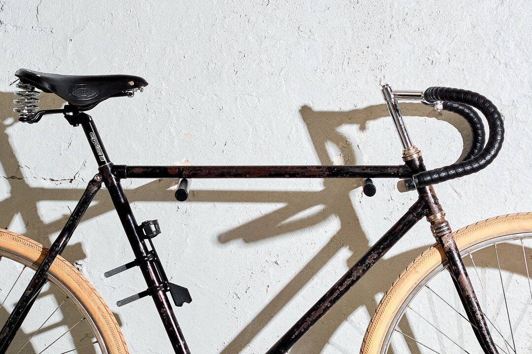 Round Tube Metal Bicycle Rack - Bike Wall Mounted Rack - Bicycle ...