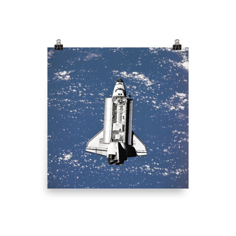 Space Shuttle Discovery Poster Space Print NASA Wall Art - Etsy