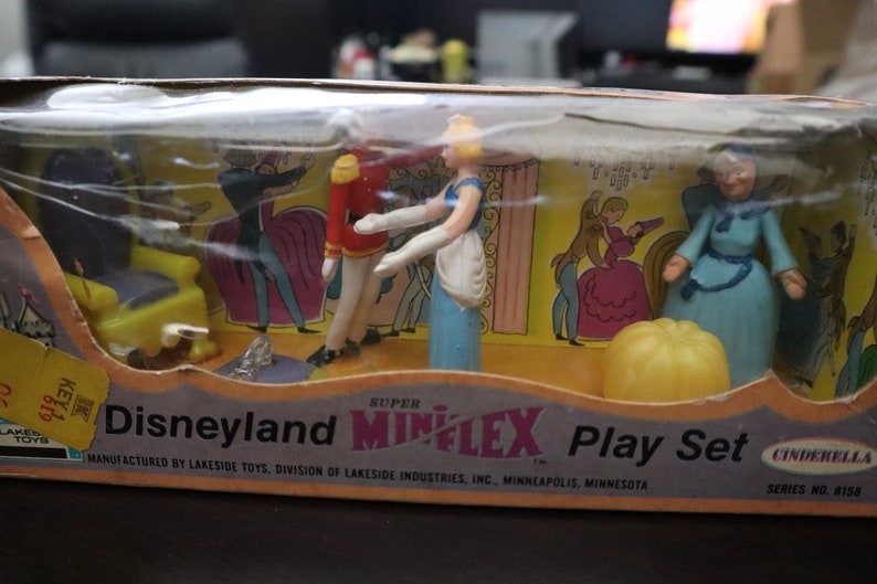 Rare 1955 Vintage Disneyland Cinderella Miniflex Play Set Complete ...