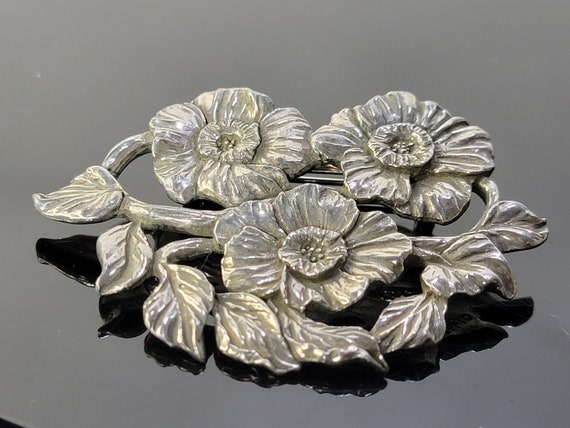 Large silver pewter flower brooch pin.Floral brooch, … - Gem