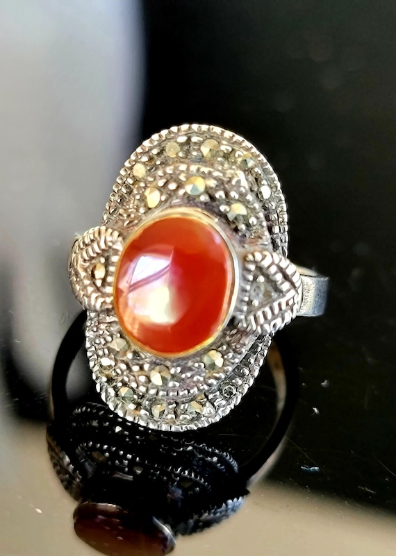 Silver ring with large - Gem
