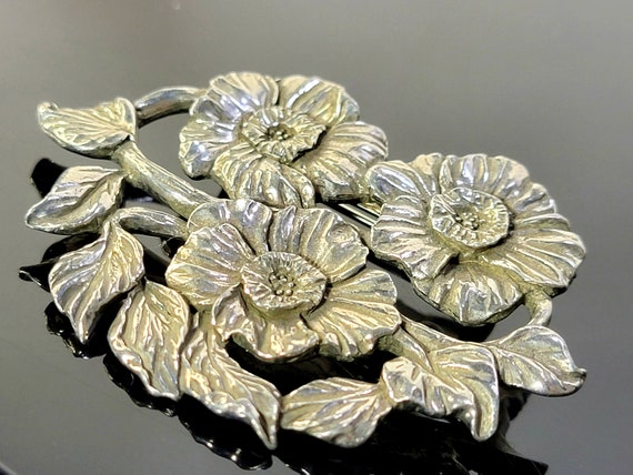 Large silver pewter flower brooch pin.Floral brooch, … - Gem