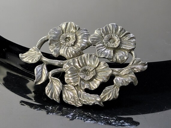 Large silver pewter flower brooch pin.Floral brooch, … - Gem