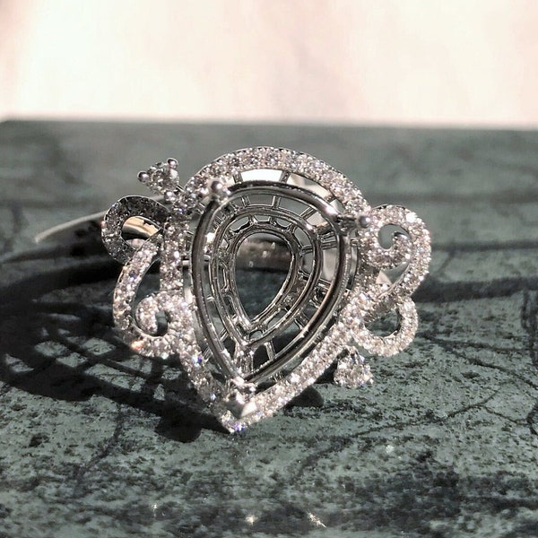 Victorian Style Ring - Etsy