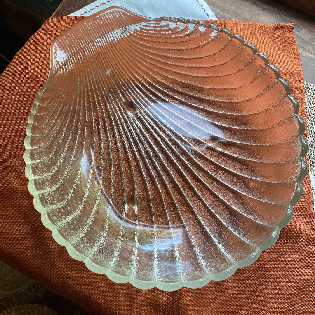 Vintage Anchor Hocking Clam Shell Large Glass Serving Bowl - Etsy
