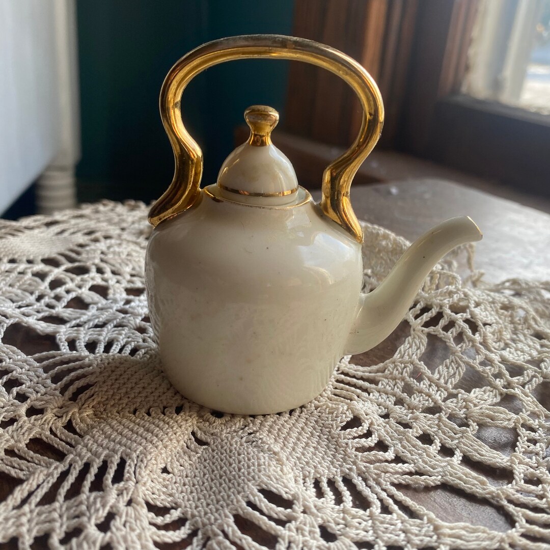 C.1930 Victoria Czechoslovakia Miniature Teapot Porcelain - Etsy