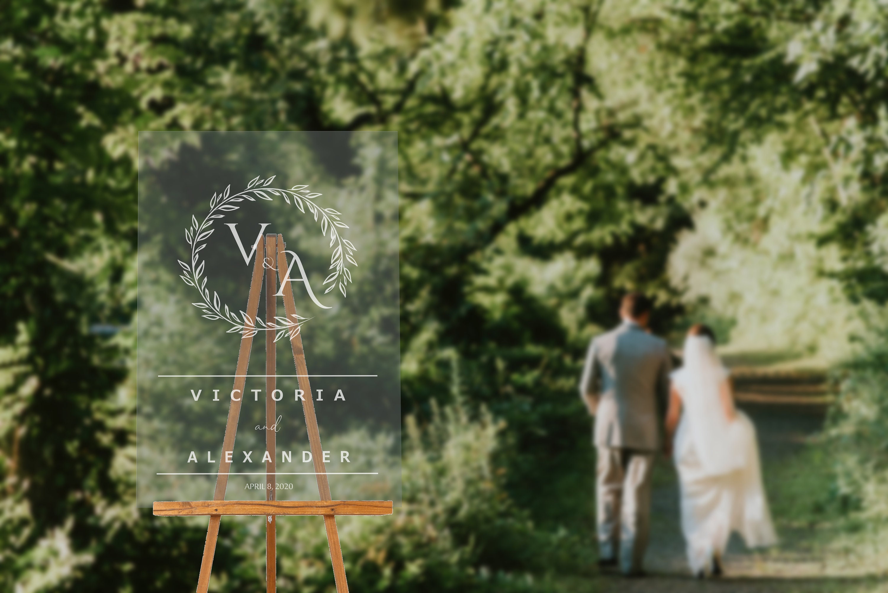 Clear Acrylic Wedding Welcome Sign | Vertical Custom Decor - Etsy